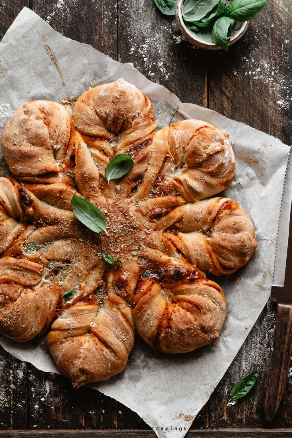 Stuffed Pizza Bread Recipe / The Perfect Pull-Apart Bread