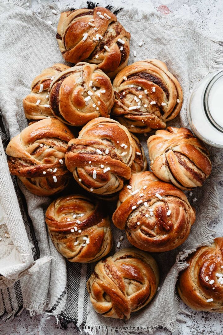 No Butter Swedish Cardamom Rolls With Cinnamon [+ Video]