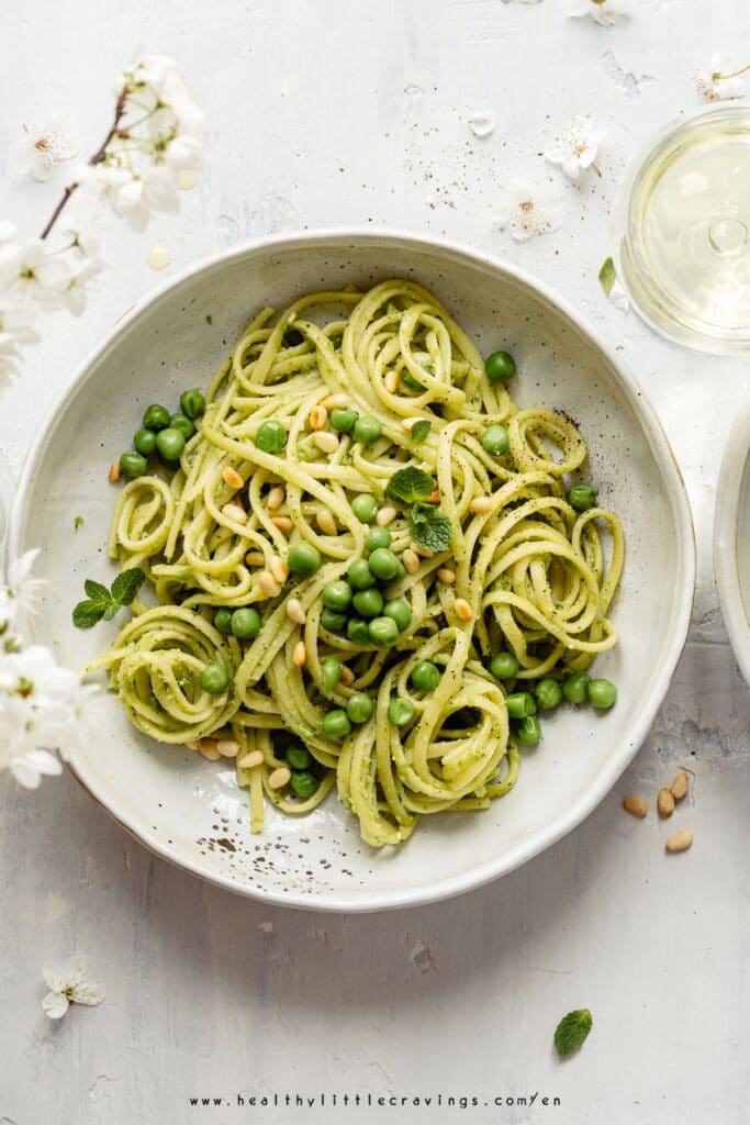 Easy Creamy Mint Pea Pasta - Healthy Little Cravings